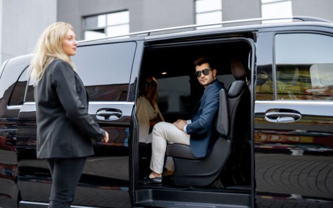 Discover London in Style: Private Chauffeur Tours for You
